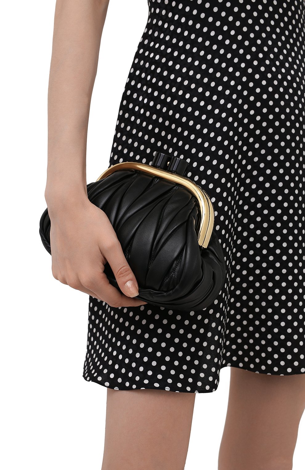 Женский черный клатч Miu Miu купить в интернет магазине ЦУМ арт 5bk018 N88 F0002 Ooo